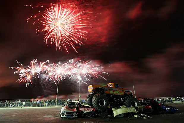 Santa Pod Raceway Fireworks Frenzy | Data Thistle
