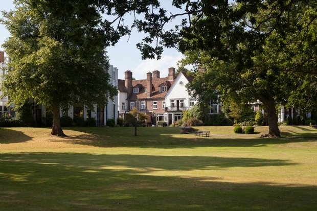 The Chartridge Lodge Wedding Fair | Data Thistle