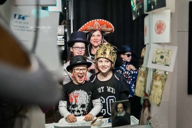 The Play's The Thing | Data Thistle