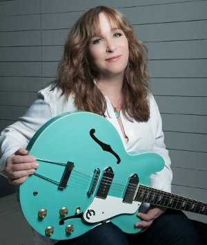 Gretchen Peters & Her Band | Data Thistle