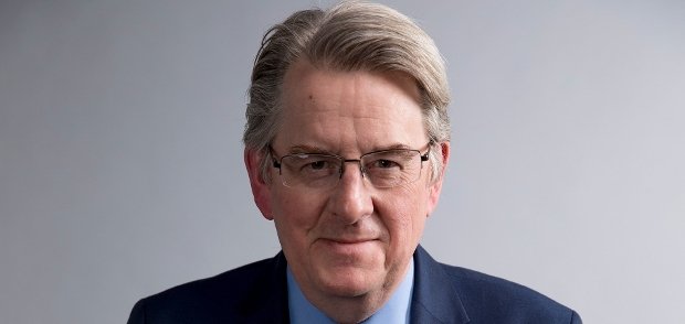Robert Hardman Queen of Our Times: The Life of Elizabeth II | Data Thistle