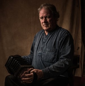 Geoff Lakeman | Data Thistle