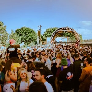 Bank Holiday Summer Terrace Party | Data Thistle