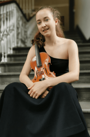 Emma Robinson: Around the world in 238 strings | Data Thistle