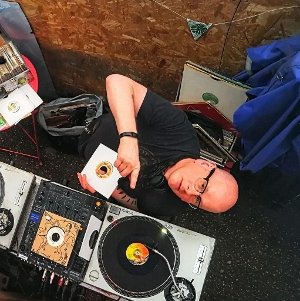 Strictly Vinyl presents the Monkey Stomp Blues | Data Thistle