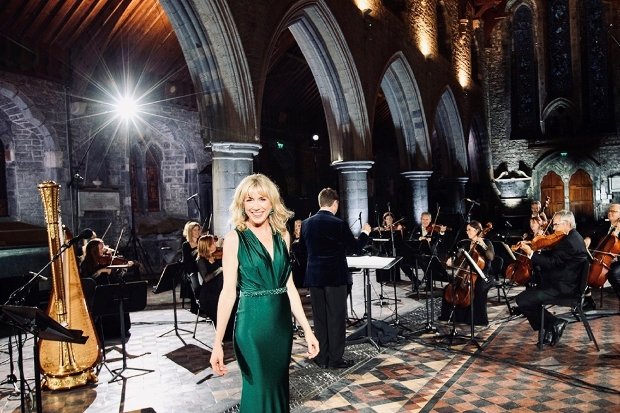 Róisín ReImagined - Muireann Nic Amhlaoibh & Irish Chamber Orchestra ...