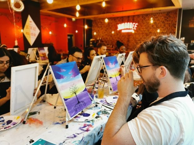 Paint a Pic | Data Thistle