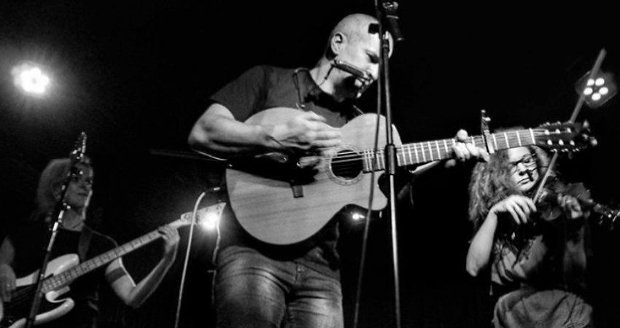 Rob Corcoran + Lee Maddison | Data Thistle