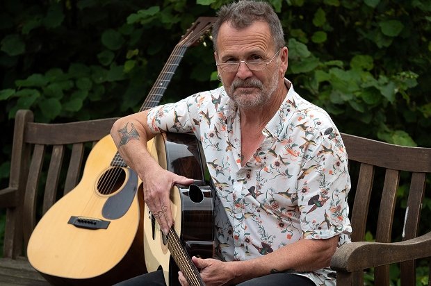 Martin Simpson - UK tour dates & tickets