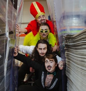 Gaggle Drag | Data Thistle