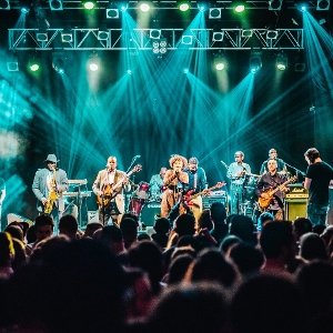 Dur-Dur Band International | Data Thistle