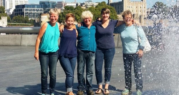 The Lovenotes With Helen Watson | Data Thistle