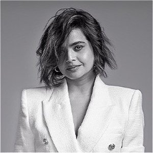 Suhani Shah: Spellbound