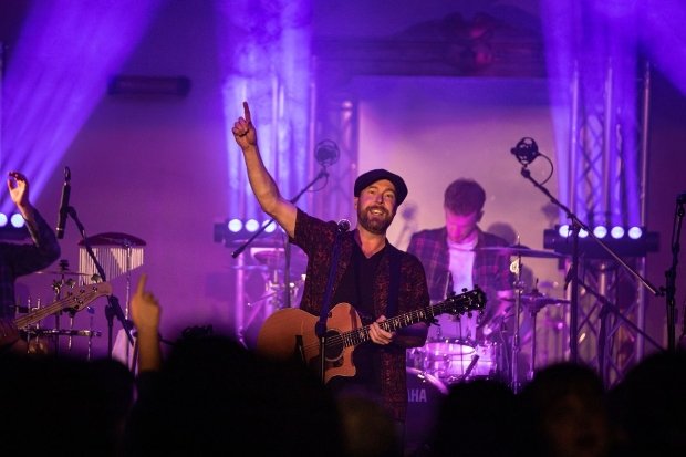 The Runrig Experience | Beat the Drum | Data Thistle