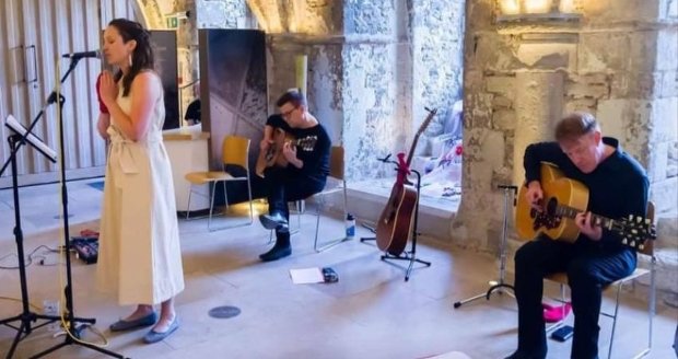 And One Red Mitten | Data Thistle