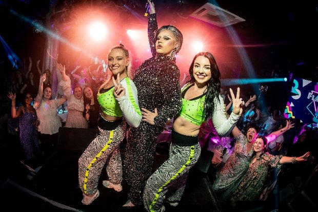 90's Flashback Bottomless Brunch Show | Data Thistle