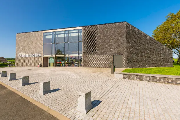 The Battle of Bannockburn Visitor Centre (Glasgow Road, Whins of Milton ...