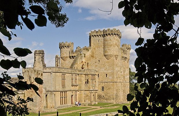 English Heritage: Belsay Castle, Hall and Gardens (Belsay Hall Lodge ...